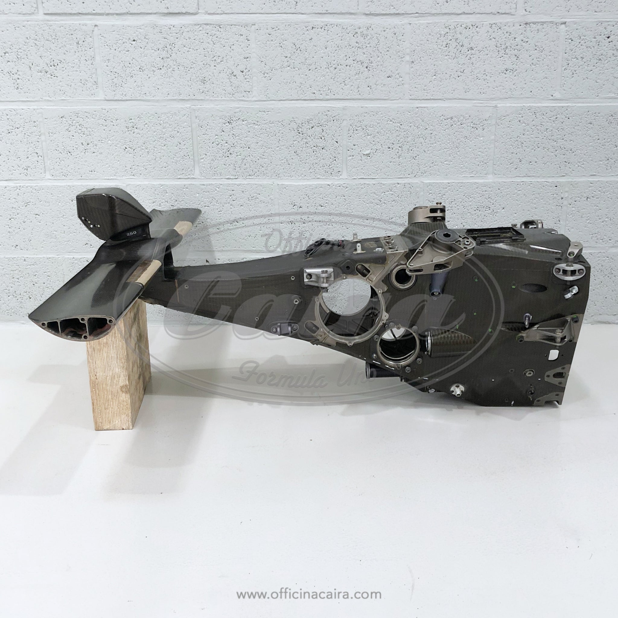 Arrows A21 Formula One - 2000 - Gear box Empty + Crash Box - F1 ...